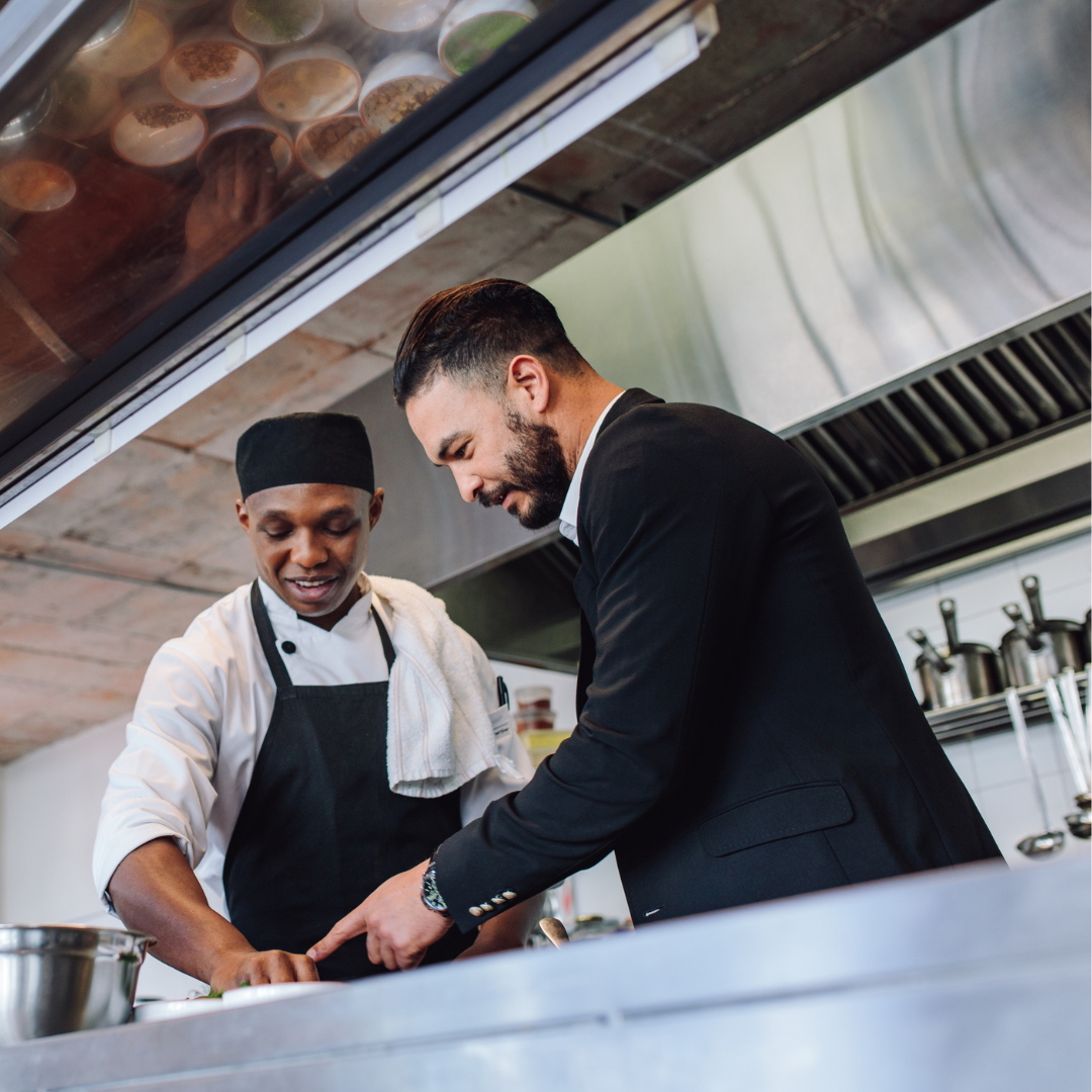 ESTRATEGIAS PARA MEJORAR LA EXPERIENCIA DEL CLIENTE EN TU RESTAURANTE ...
